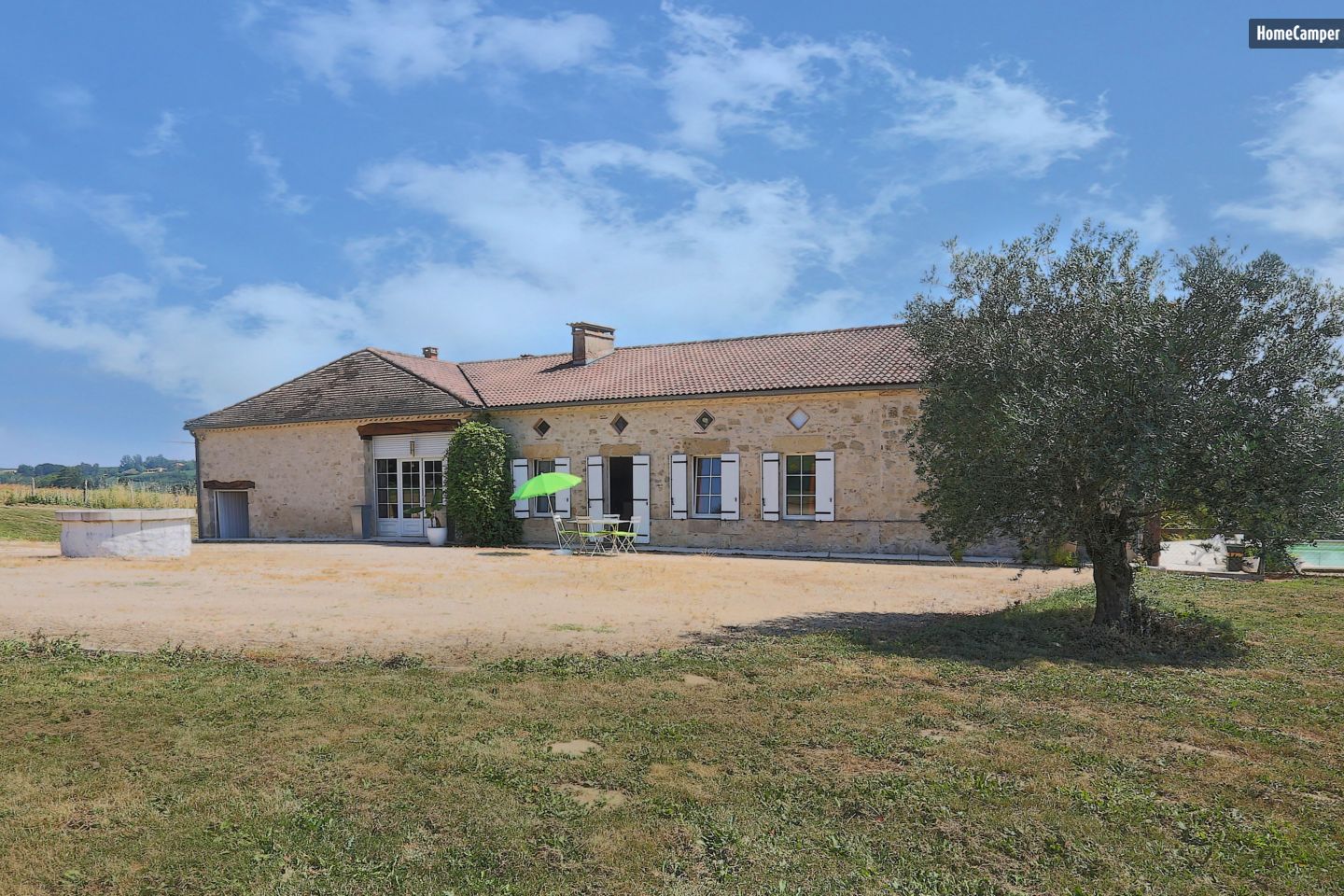 Campspace in Beaupuy, Nouvelle-Aquitaine ∞ Campercontact