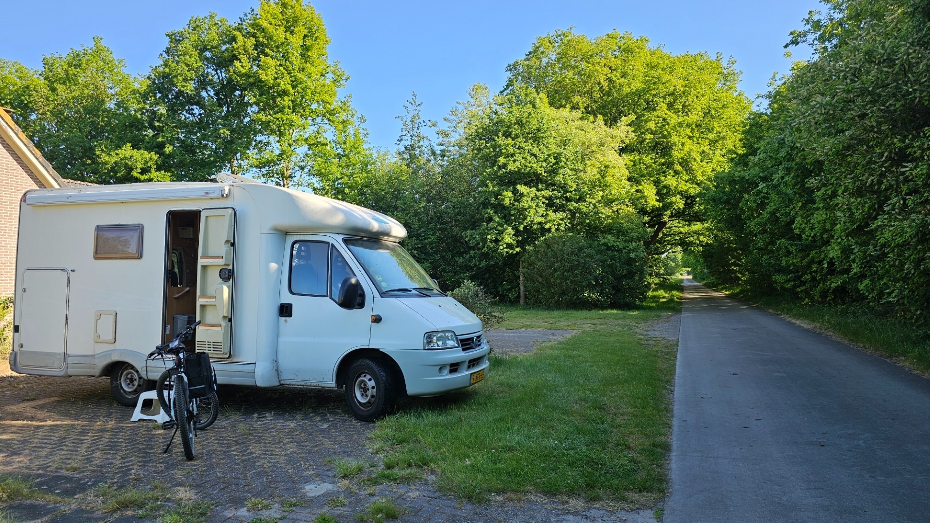 Camper place in the Golden Triangle of Dwingeloo ∞ Campercontact