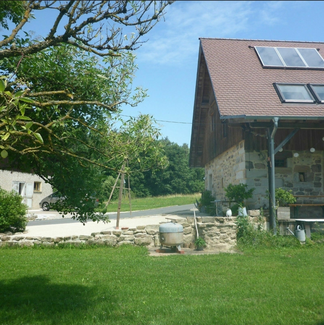 Natural paradise Gampelmühle on the stream with hills, meadows and ...