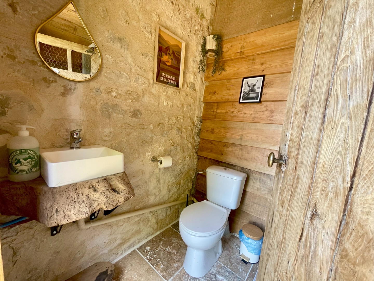 A single location in the heart of the farm, peace and quiet guaranteed ...