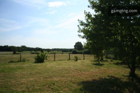 Campspace in Venouse, Burgundy-Franche-Comté